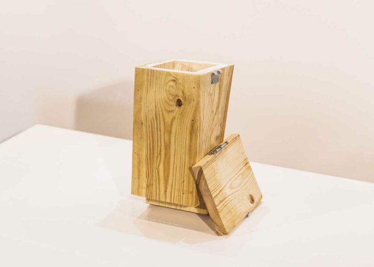 Nuthatch / Treecreeper Nesting Box | Nesting Boxes | ecovery.be
